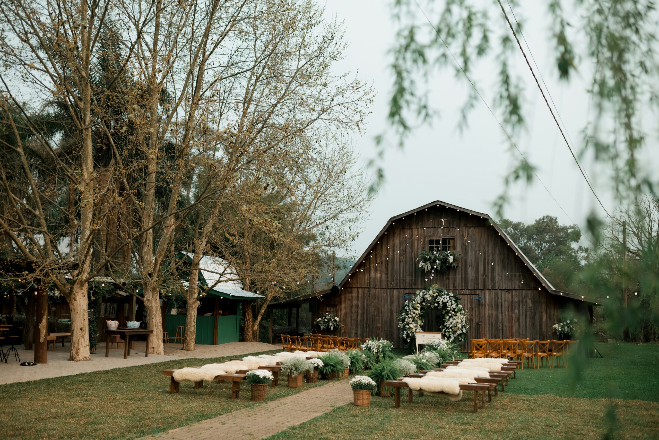 Rustic Wedding Locations In Michigan