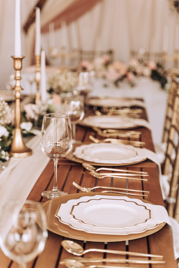 Simple and Elegant Wedding Decorations | The Wedding Shoppe